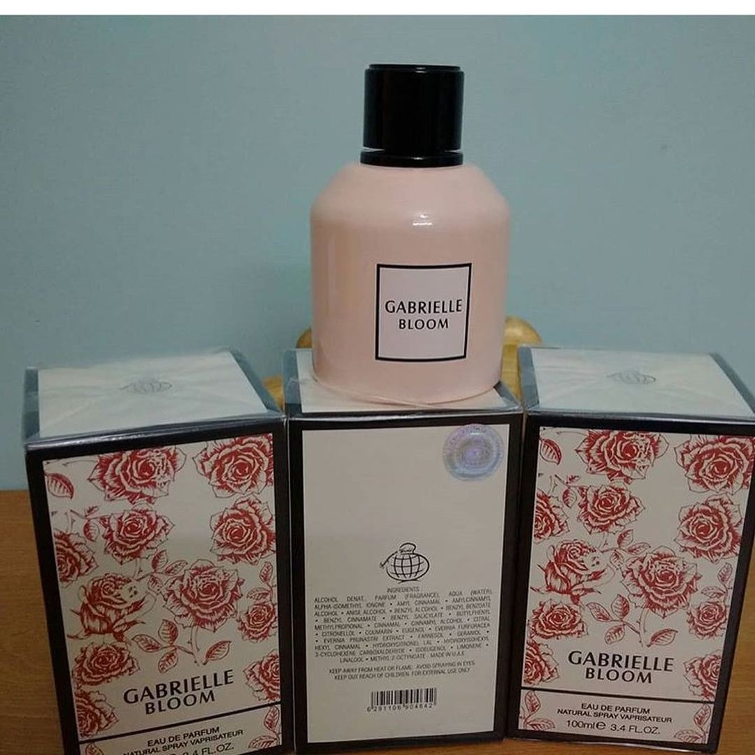 Gabrielle Bloom – Good Looking Cosmetics